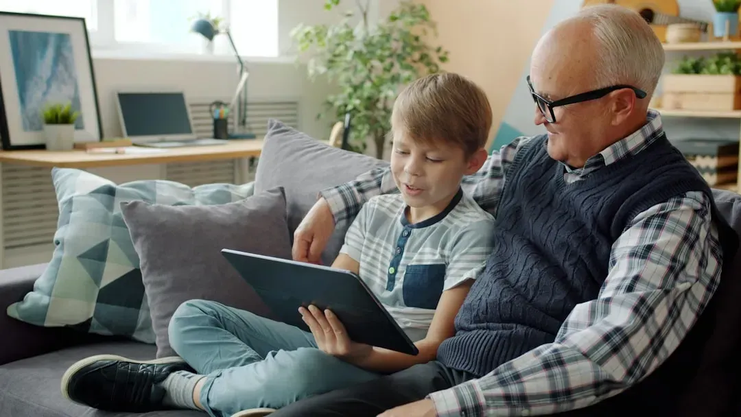 7 Types of People From Older Generations That Younger People Say They ...